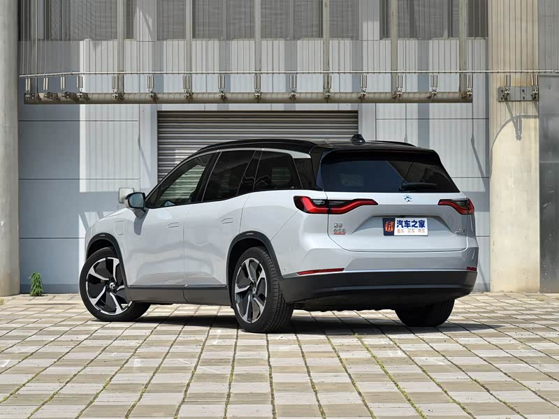 【图解图片_蔚来中心丨广州珠江新城蔚来ES8图片】-汽车之家