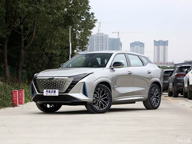 【图】欧尚Z6iDD限时置换补贴至高40000元再送终身质保 详询：4001541710 _汽车之家