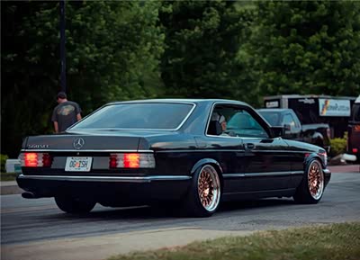 【文章】二十多年前的老大！曾经最昂贵的奔驰560 SEC_车家号_汽车之家