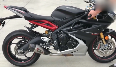 【视频】六款最强600cc摩托车加速比拼，雅马哈R6垫底，铃木逼近300码夺魁_车家号_汽车之家